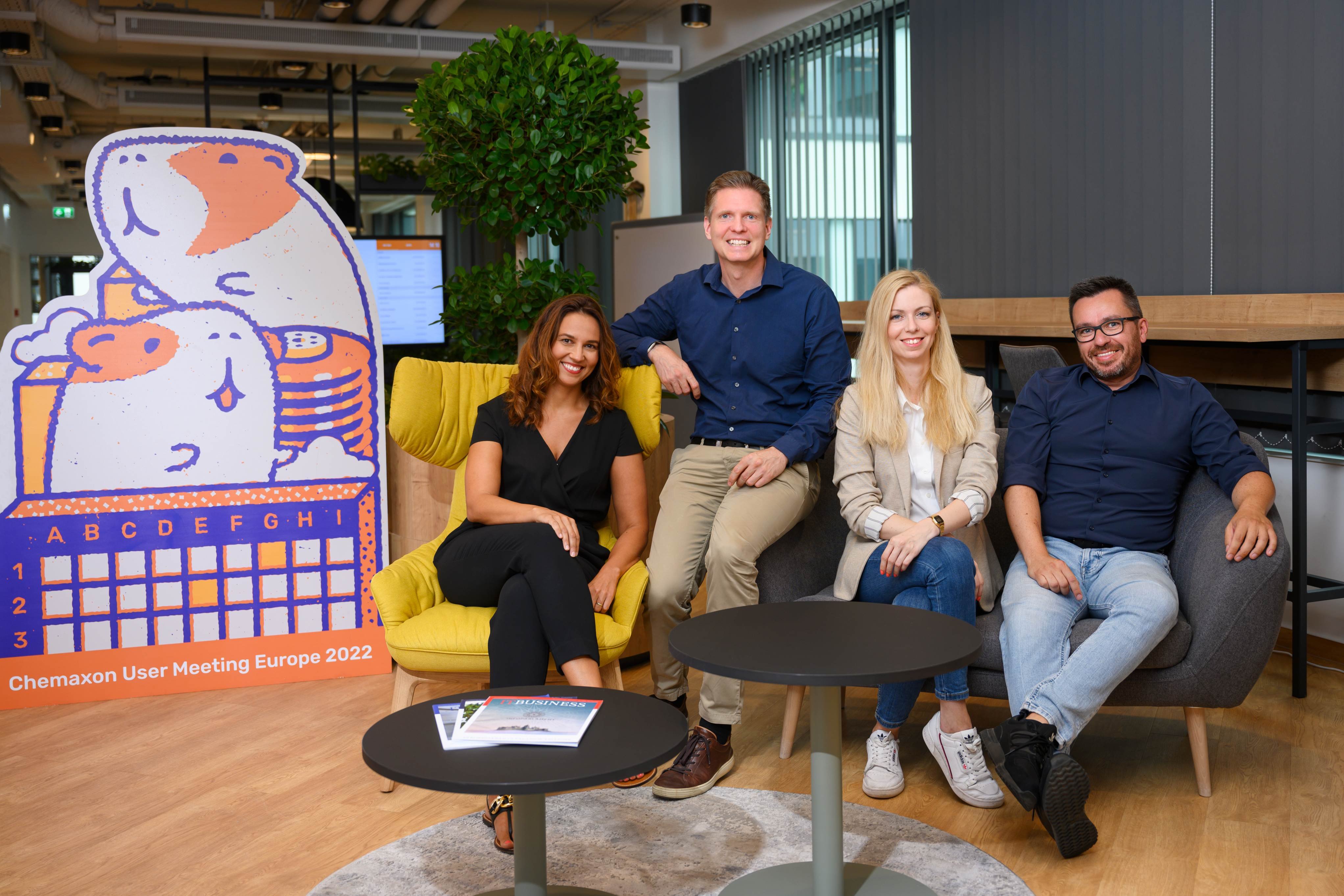 Successful Hypothesis and Synthesis Tracking with Design Hub